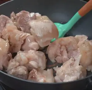 The Best Red Braised Pig Trotter (Pigs Feet) Recipe - Kitchen (Mis ...