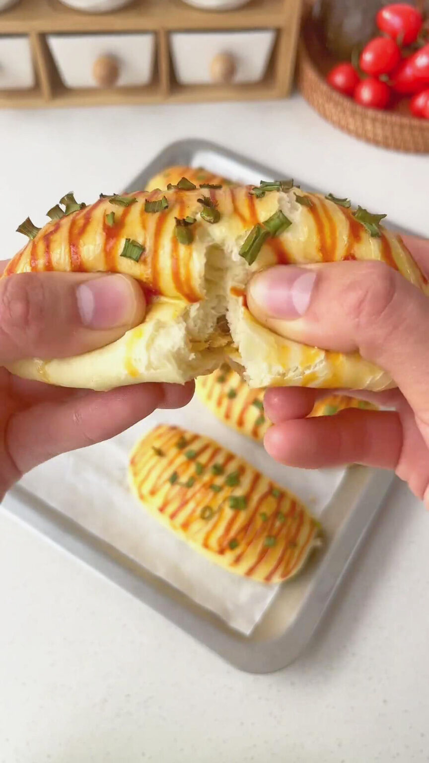 Fluffy Pork Floss Bun Recipe - Kitchen (Mis)Adventures