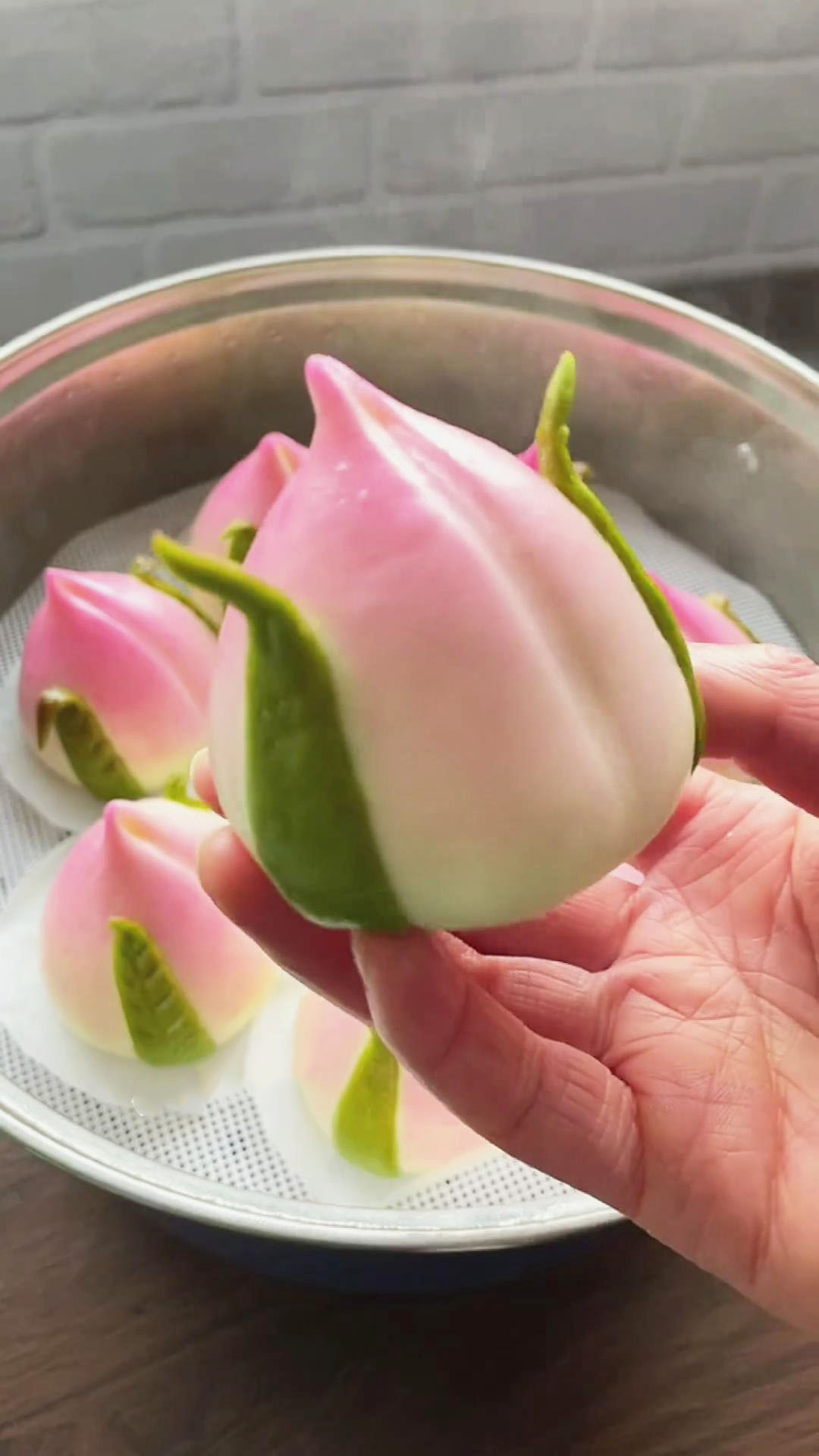 Chinese Longevity Peach Buns (Steamed Shoutao Bao) - Kitchen (Mis ...