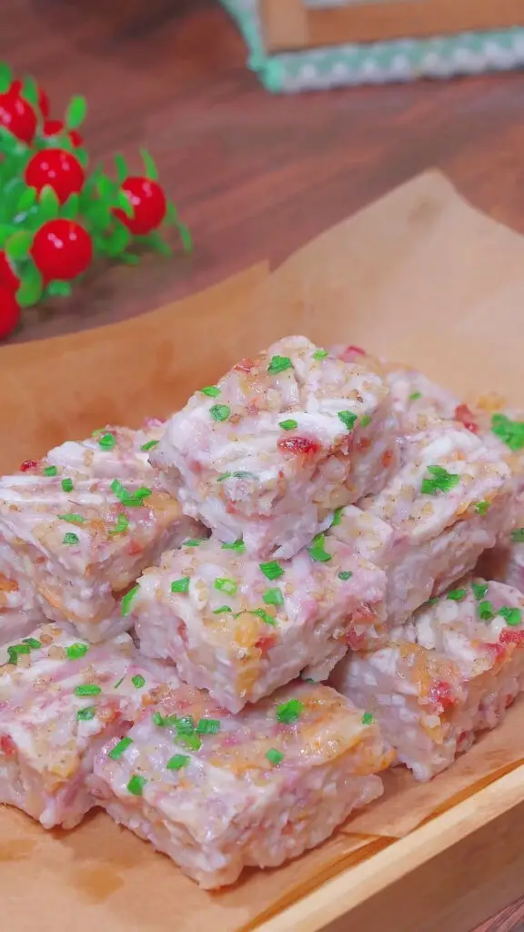 Steamed Chinese Taro Cake (Yam Cake) - Kitchen (Mis)Adventures