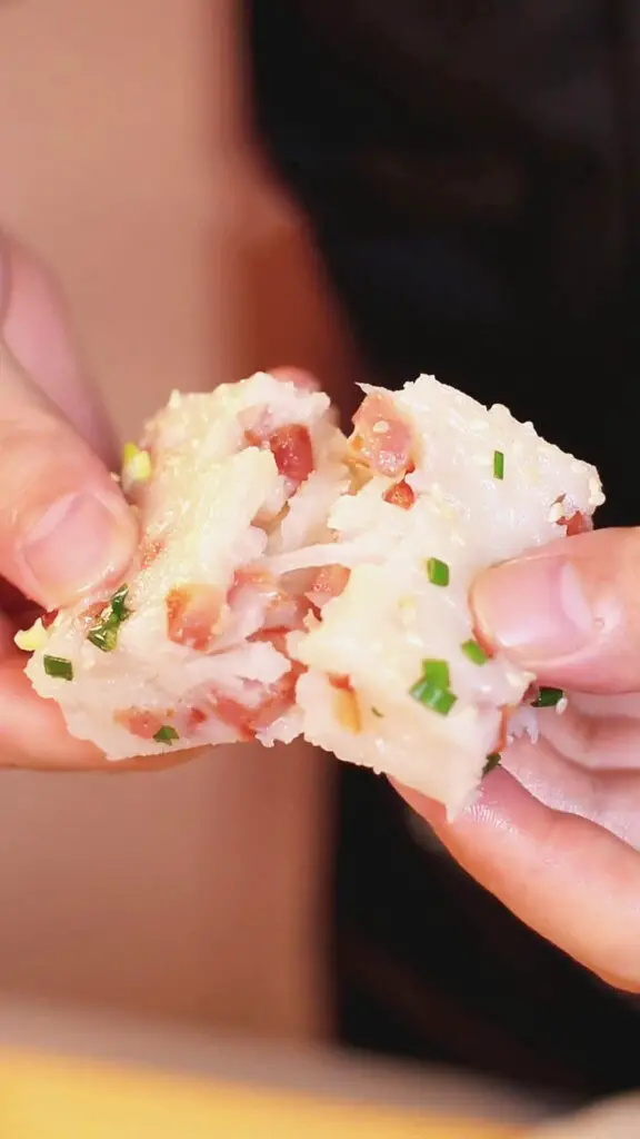 Turnip Cake (Chinese Classic Dim Sum - Lo Bak Go) - Kitchen (Mis)Adventures