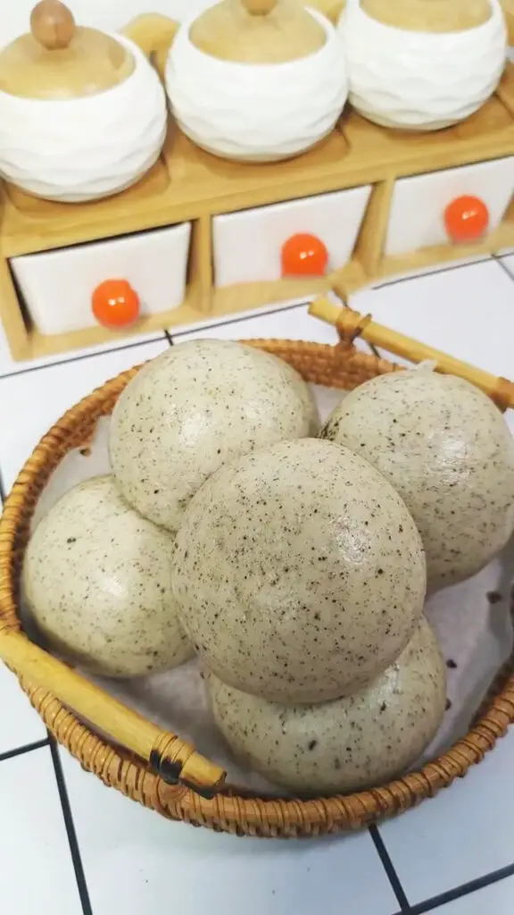 Black Sesame Steamed Buns Recipe - Kitchen (Mis)Adventures