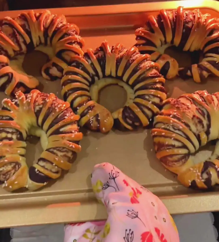 Oven-Baked Red Bean Bread Recipe From Scratch - Kitchen (Mis)Adventures