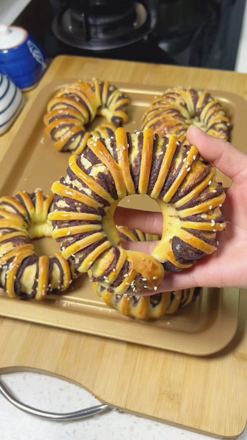 Oven-Baked Red Bean Bread Recipe From Scratch - Kitchen (Mis)Adventures