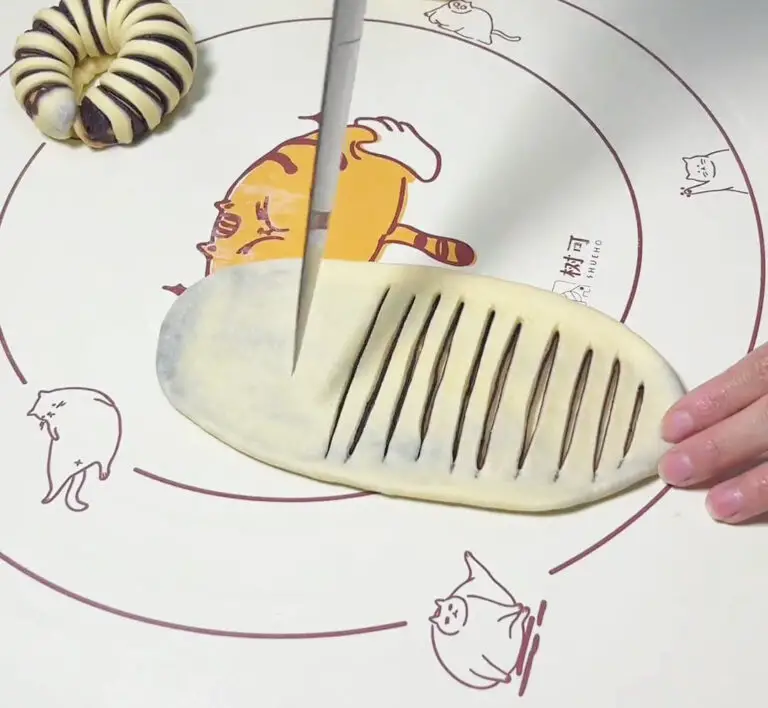 Oven-Baked Red Bean Bread Recipe From Scratch - Kitchen (Mis)Adventures