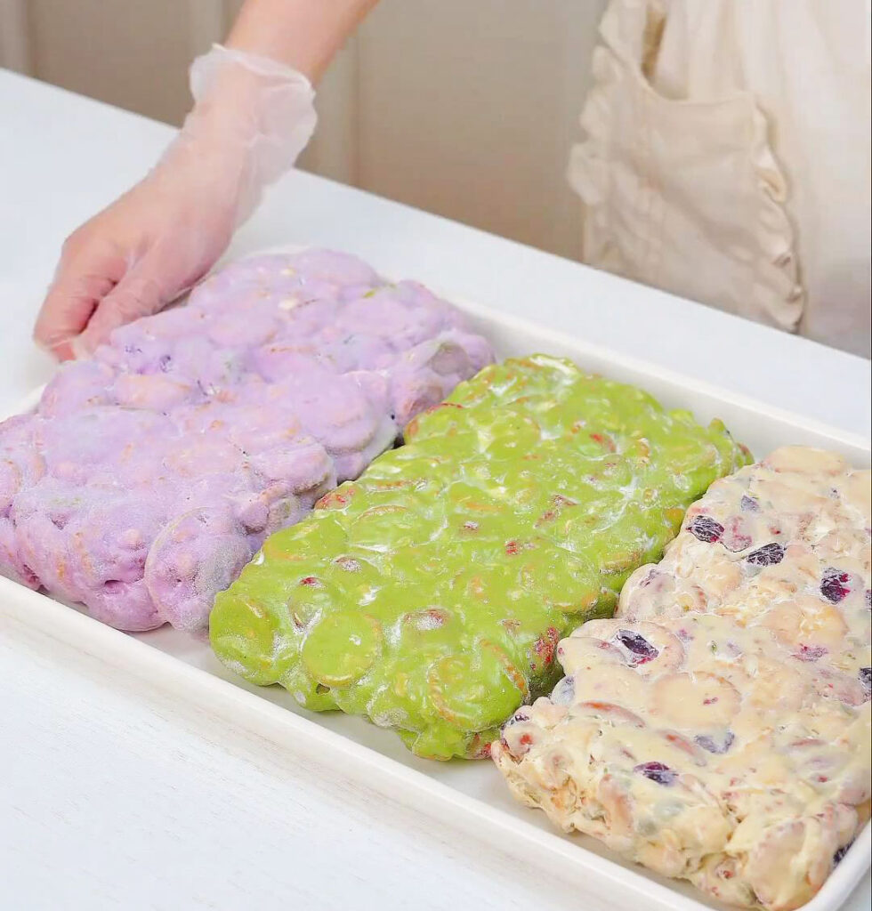 Crunchy And Sweet Snowflake Crisps Recipe - Kitchen (Mis)Adventures