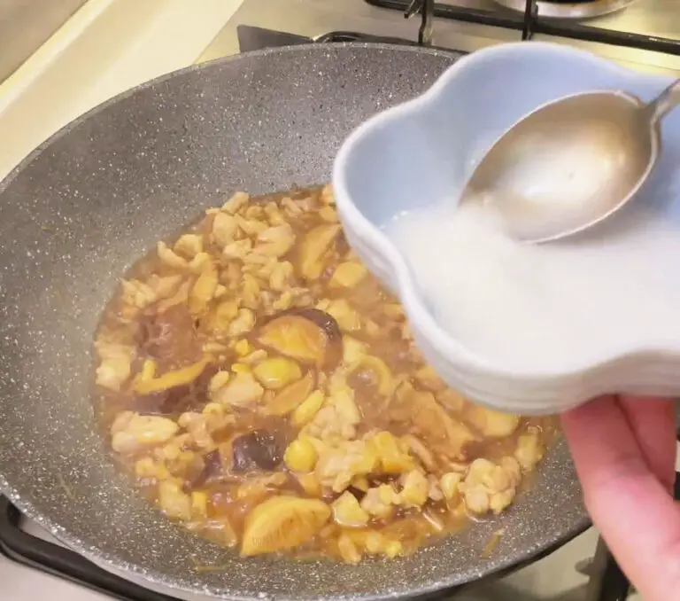 Lo Mai Gai Recipe (Lotus Leaf Sticky Rice Chicken) - Kitchen (Mis ...