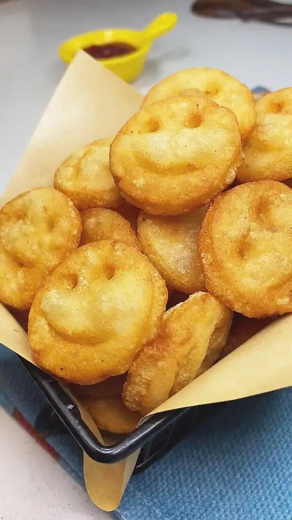 Smiley Face Potato Fries Recipe - Kitchen (Mis)Adventures