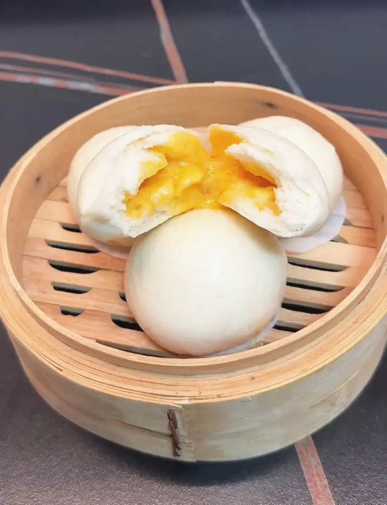 Steamed Salted Egg Yolk Buns Recipe (Liu Sha Bao/流沙包) - Kitchen (Mis ...