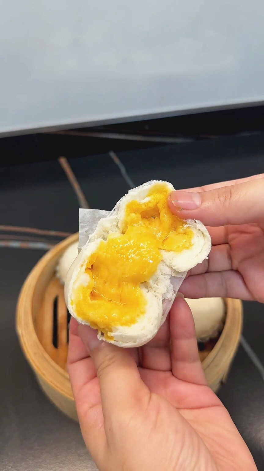 Steamed Salted Egg Yolk Buns Recipe (Liu Sha Bao/流沙包) - Kitchen (Mis ...