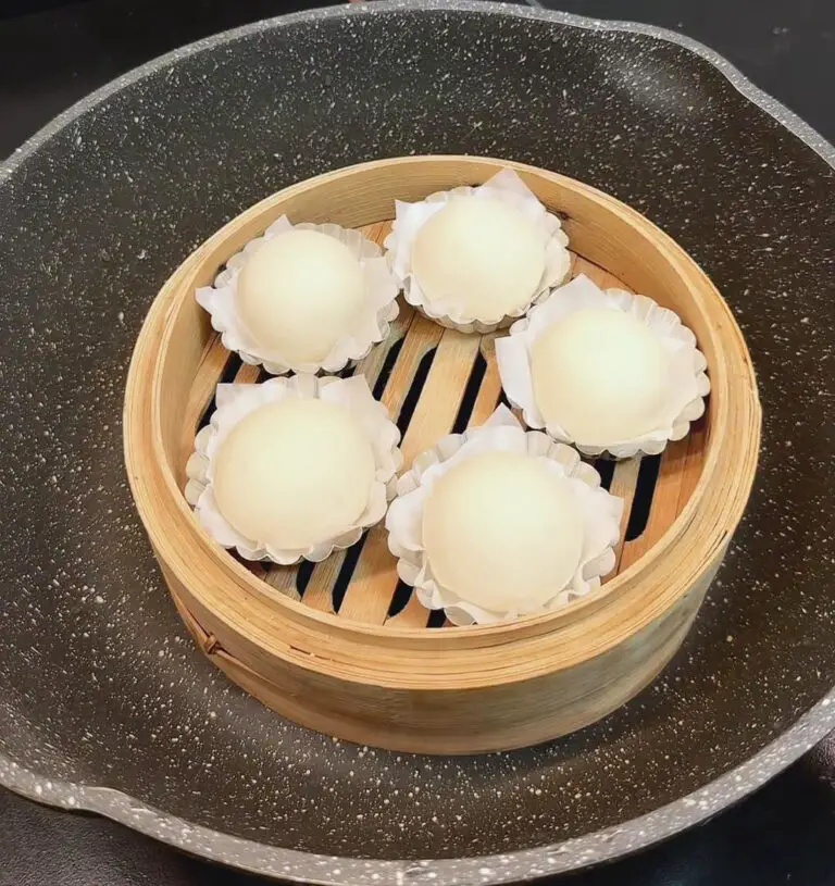 Steamed Salted Egg Yolk Buns Recipe (Liu Sha Bao/流沙包) - Kitchen (Mis ...