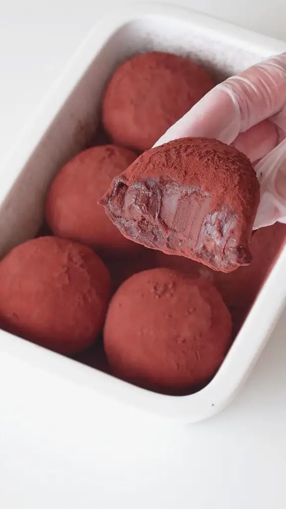 Homemade Chocolate Mochi Recipe - Kitchen (Mis)Adventures