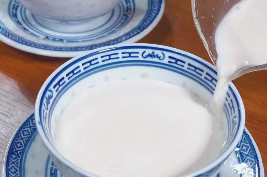Double Skin Milk - Chinese Steamed Milk Pudding - Kitchen (Mis)Adventures