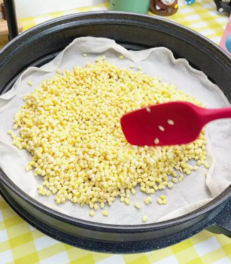 Mung Bean Paste Recipe with Video Tutorial - Kitchen (Mis)Adventures