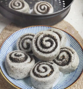 Homemade Black Sesame Rolls - Kitchen (Mis)Adventures