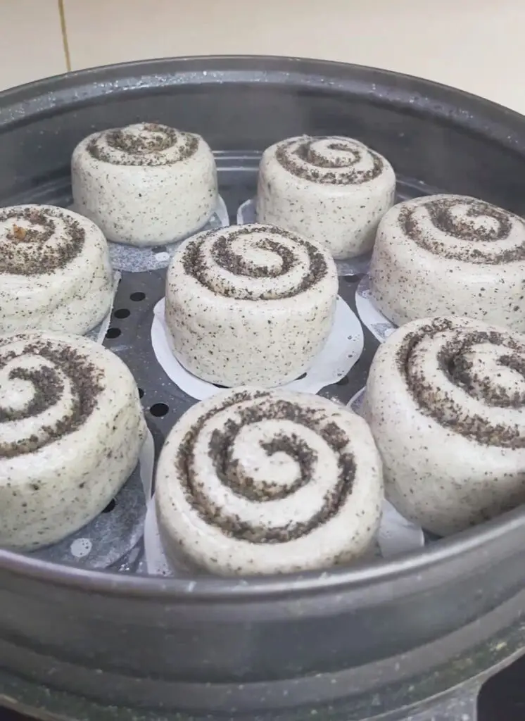 Homemade Black Sesame Rolls - Kitchen (Mis)Adventures