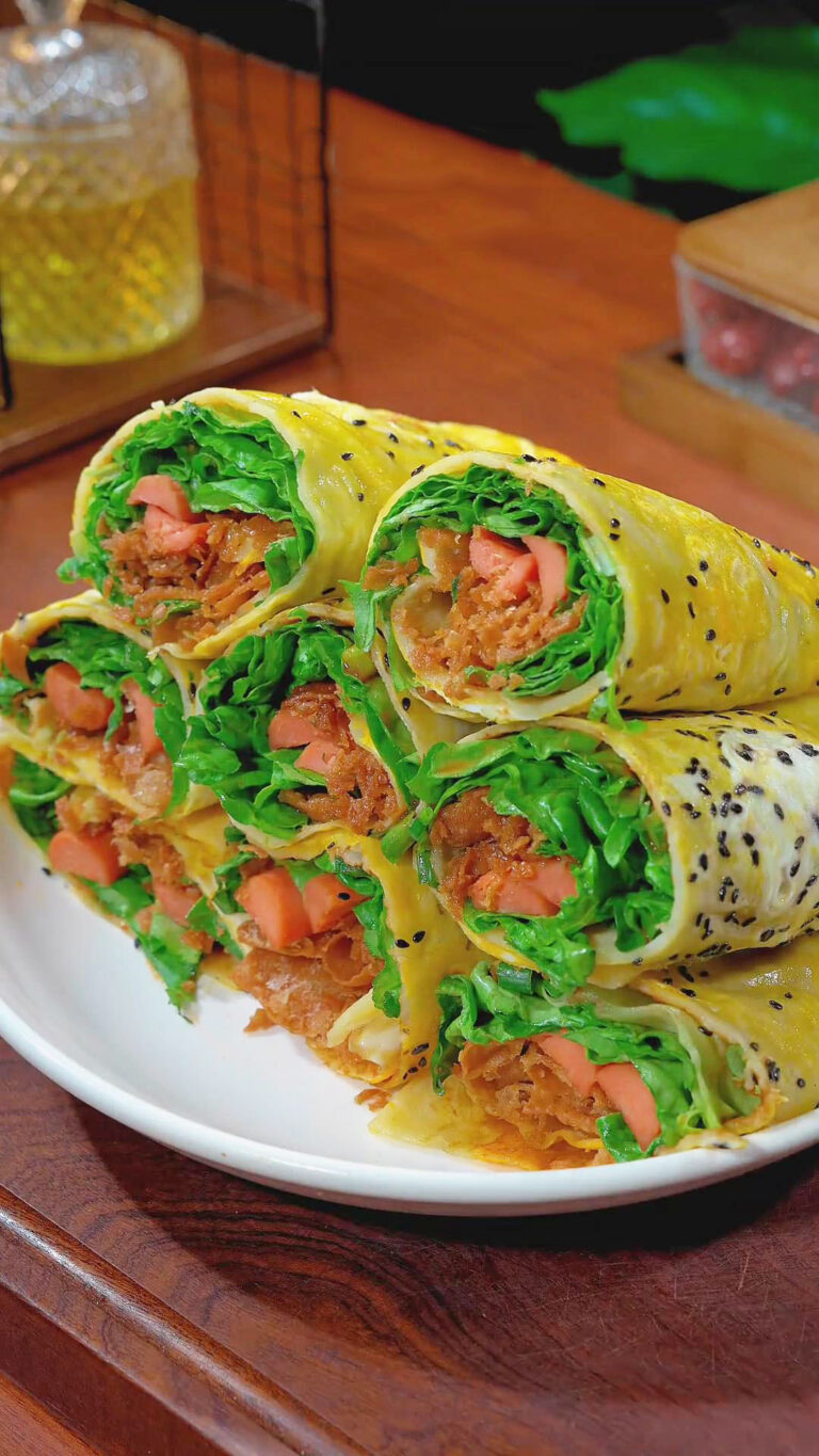 Easy Jian Bing Recipe (Chinese Breakfast Crepe) - Kitchen (Mis)Adventures