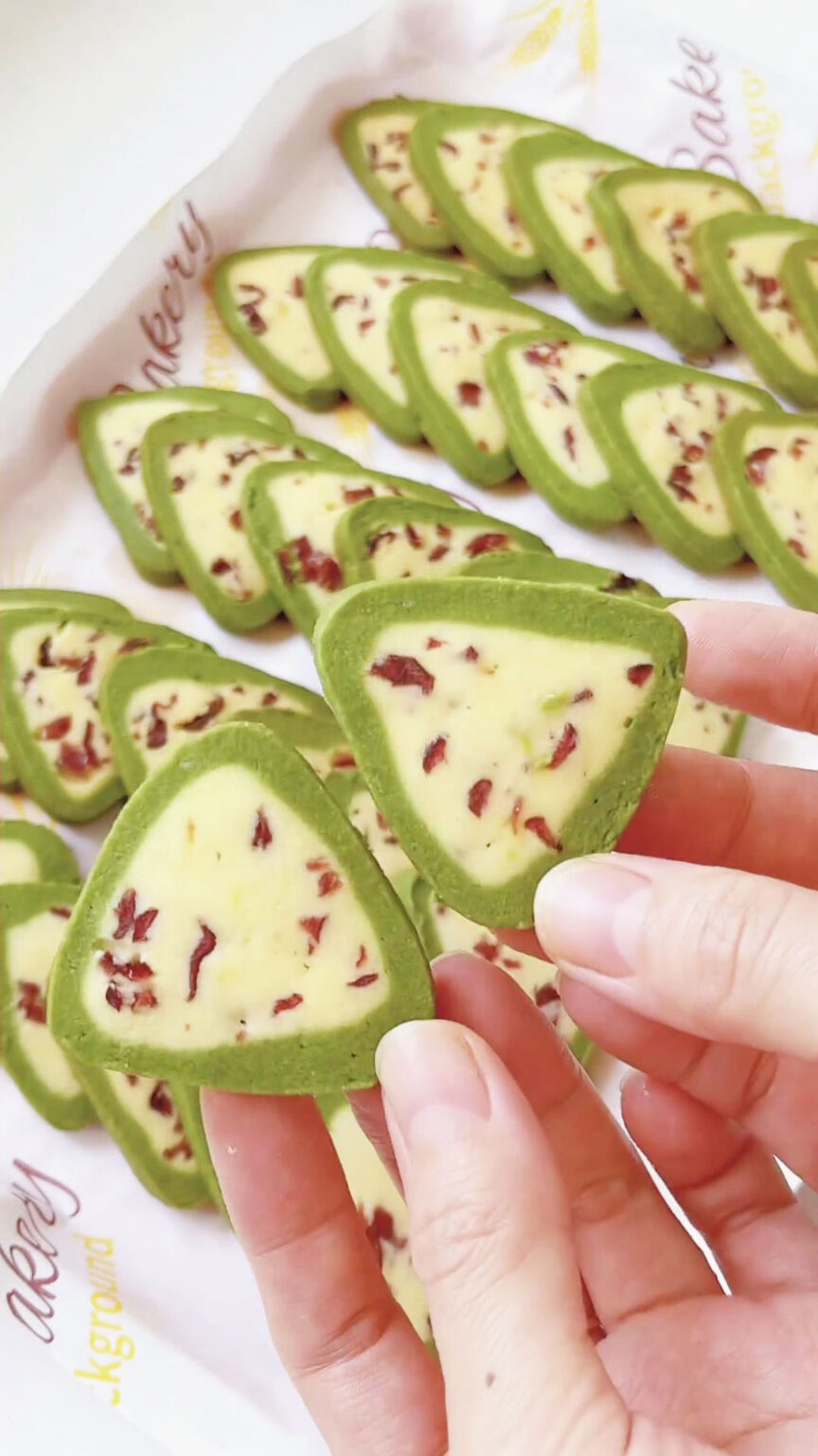 Matcha Cookies With Cranberries - Kitchen (Mis)Adventures