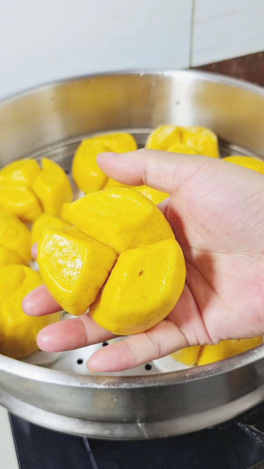 Pumpkin Mantou Recipe - Kitchen (Mis)Adventures