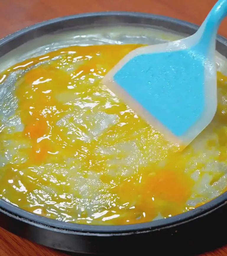 Easy Jian Bing Recipe (Chinese Breakfast Crepe) - Kitchen (Mis)Adventures