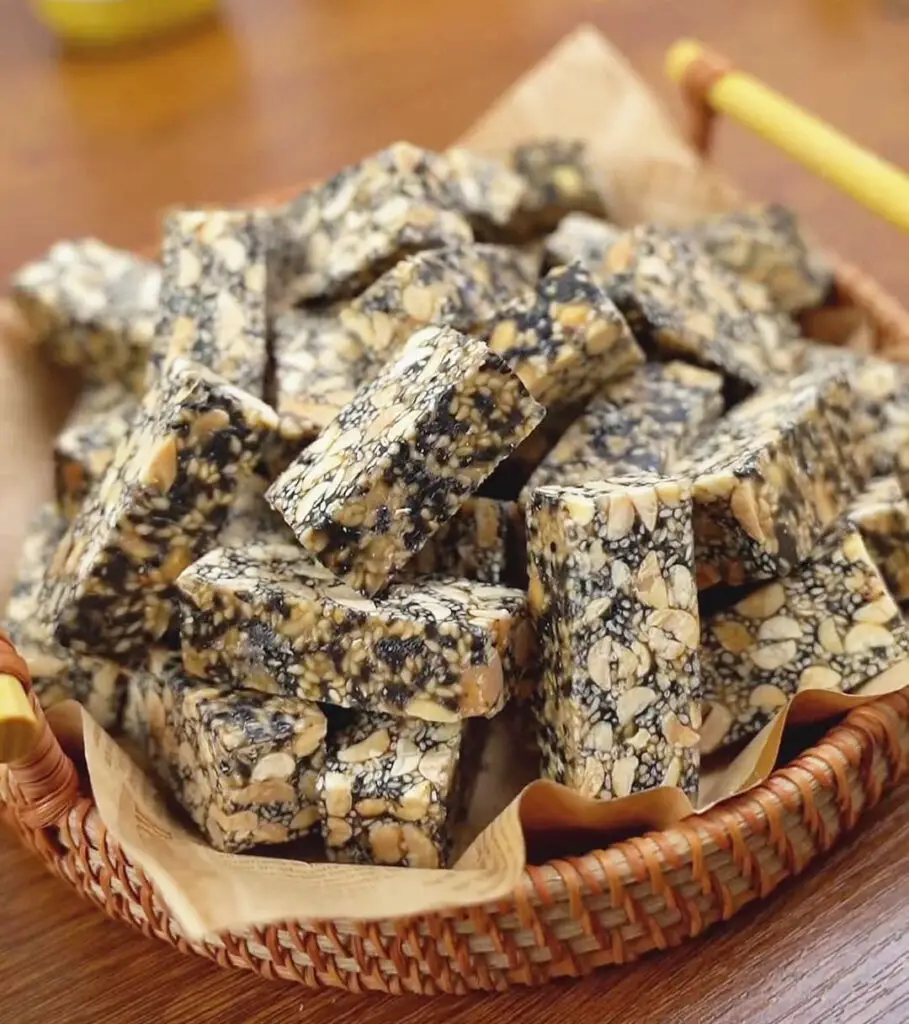 Crunchy Sesame Candy With Peanut (Vegan + Gluten-Free!) - Kitchen (Mis ...