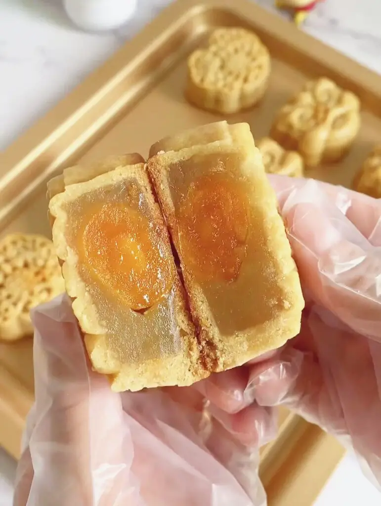 Mooncakes With Egg Yolk And Lotus Paste - Kitchen (Mis)Adventures