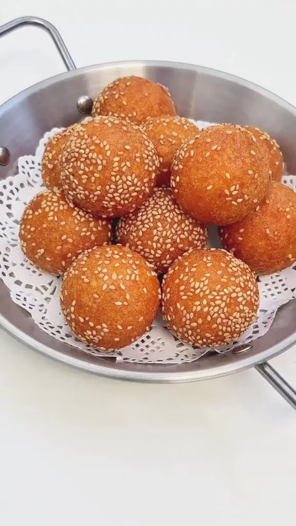 Delicious Pumpkin Sesame Balls Recipe - Kitchen (Mis)Adventures